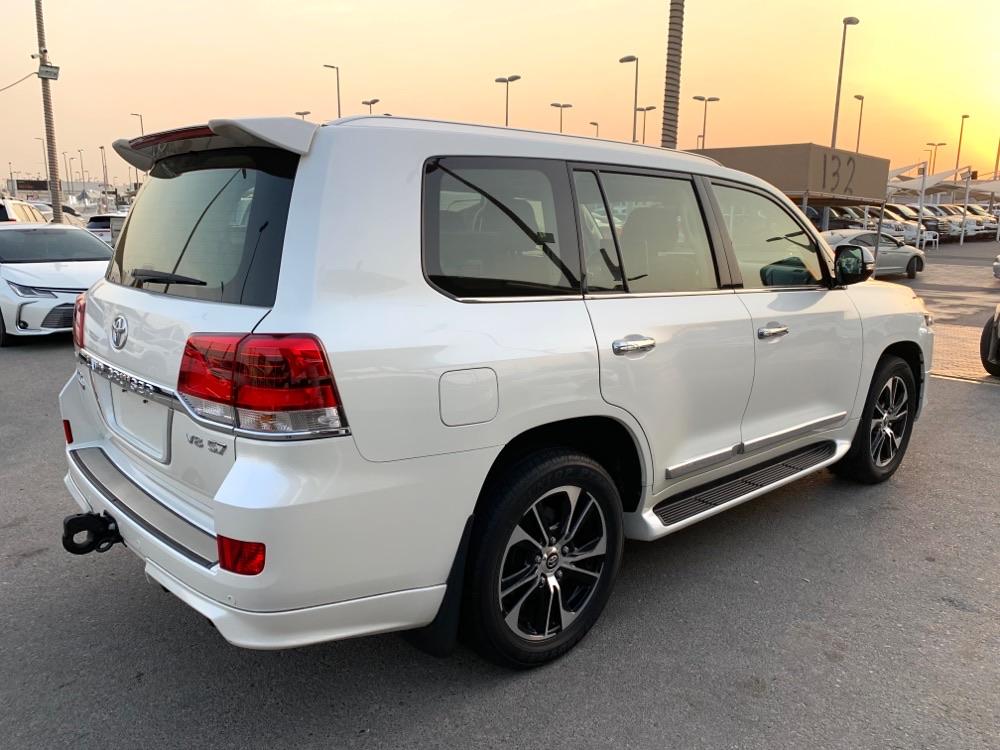 Toyota | Land Cruiser | 2021 | 458295 | Yalla Deals